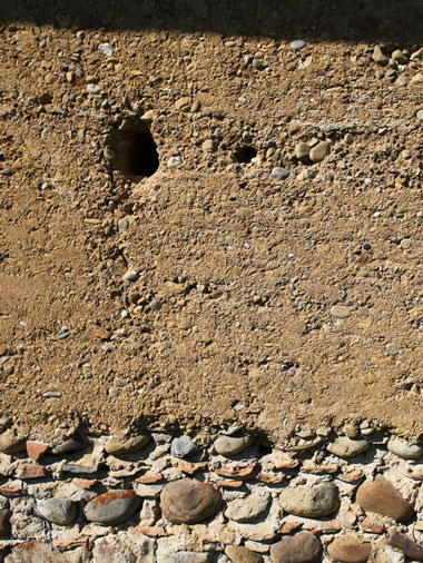 Les maisons en pisé et galets roulés de Saint-Michel-de-Saint-Geoirs